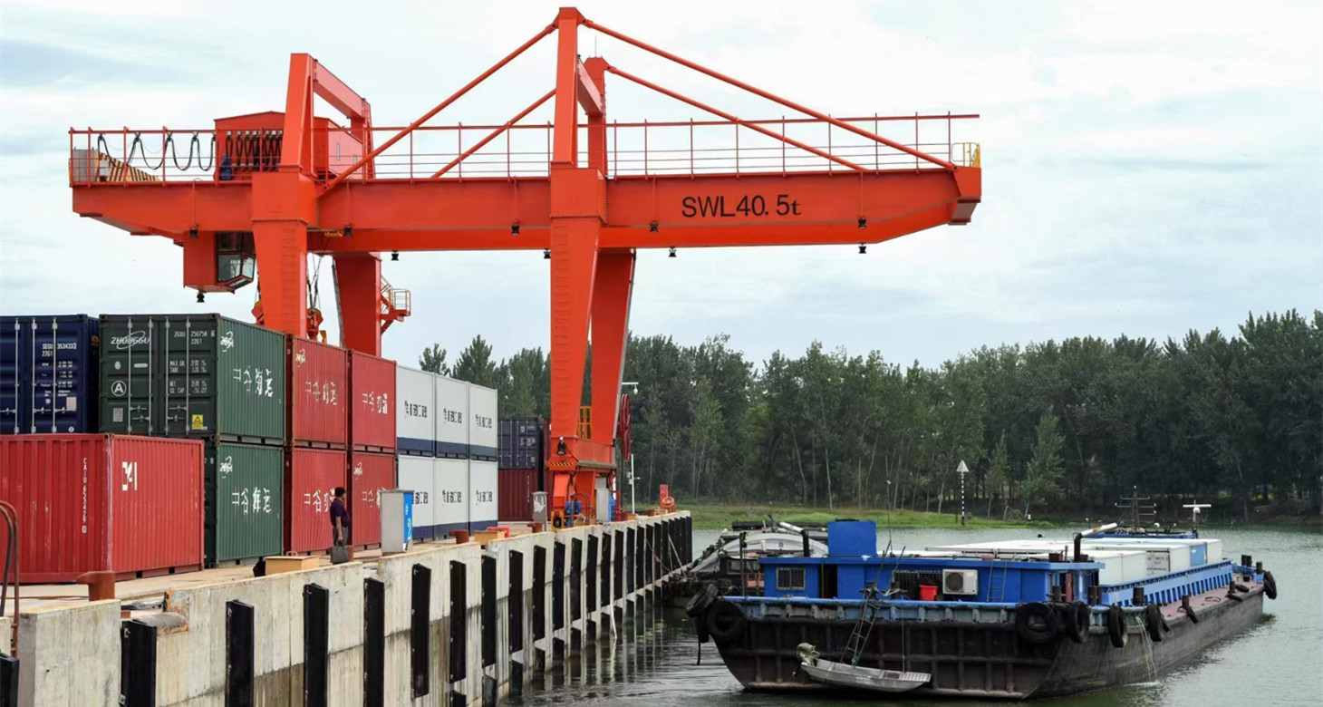 Tips for Using Rail Mounted Stacking Cranes to Store Containers - Keep On